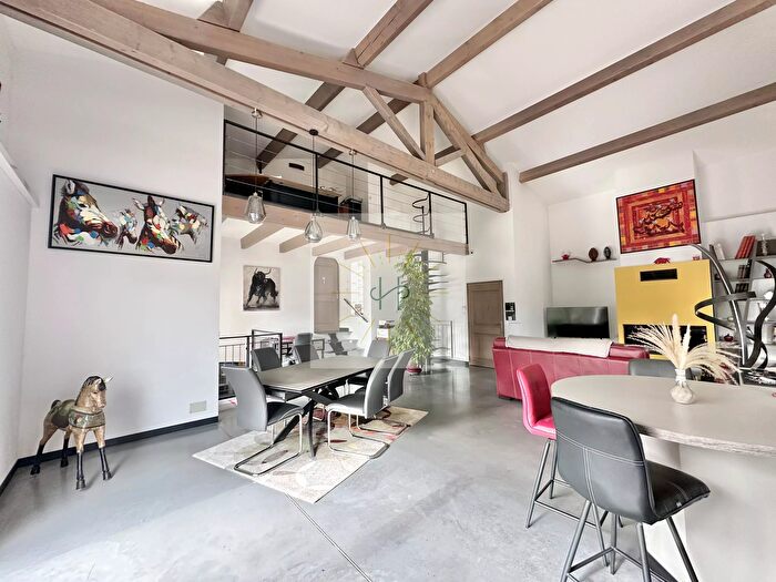 Maison à vendre - Grignan - 4 pièces - 3 chambres