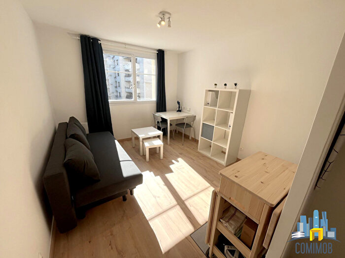 Appartement 1 pièce à louer - Courbevoie, Faubourg de l'Arche
