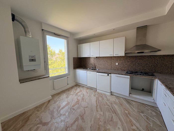 Appartement 5 pièces à Ferrandière Maisons-Neuves, Villeurbanne, à louer