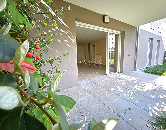 Appartement à vendre - Rumilly, Les Collines, Nord - 3 pièces - 2 chambres