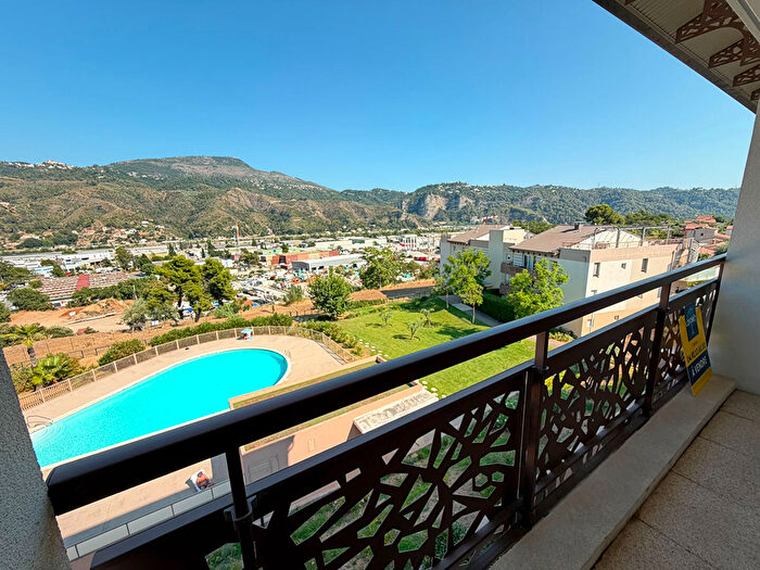 Carros - Appartement 2 pièces à vendre