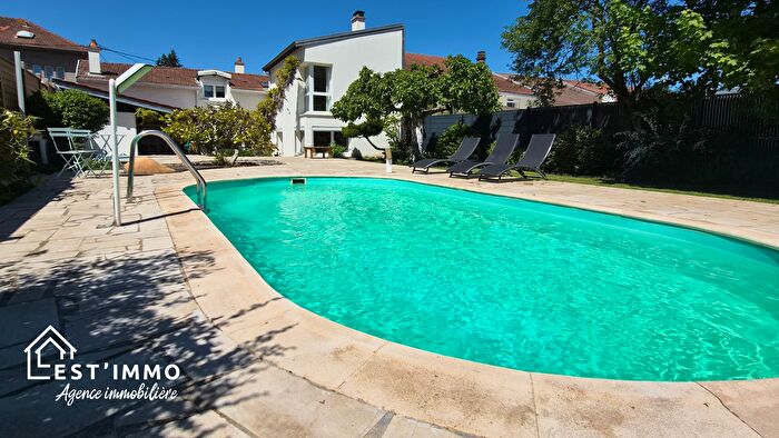 Maison à vendre - Flavigny-sur-Moselle - 7 pièces - 5 chambres