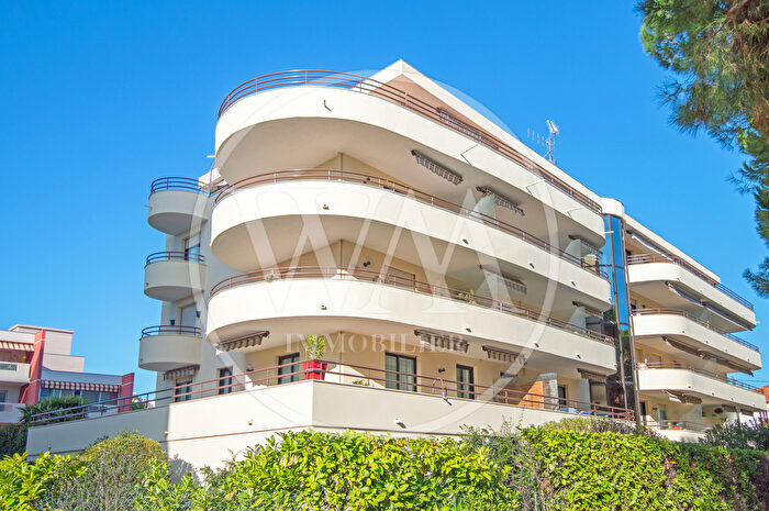 Appartement à vendre - Cagnes-sur-Mer, Saint-Roman, Lautin - 3 pièces - 2 chambres