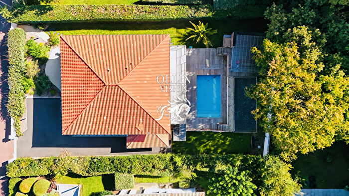 Maison à vendre - Arcachon - 7 pièces - 6 chambres