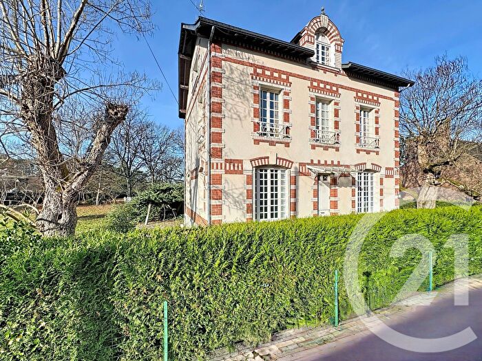 Maison à vendre - La Ferté-Imbault - 6 pièces - 5 chambres