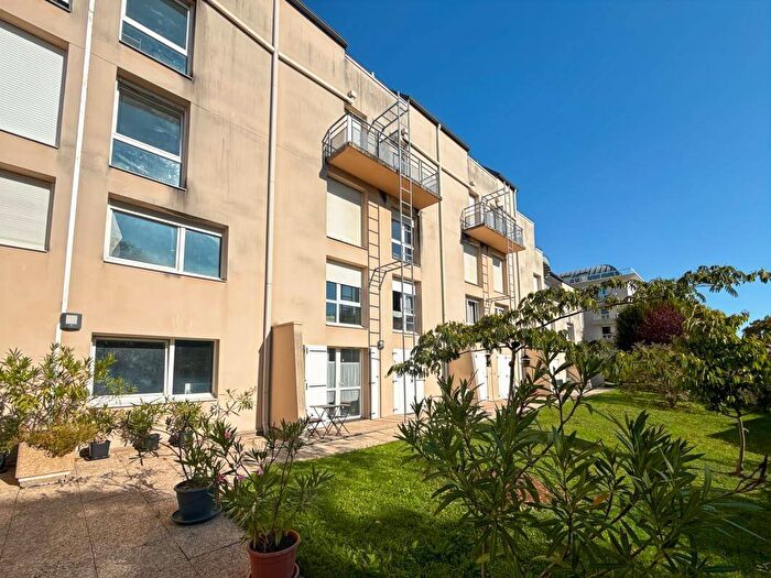 Appartement à louer - Argonne Sud-Jean Zay, Orléans - 1 pièce