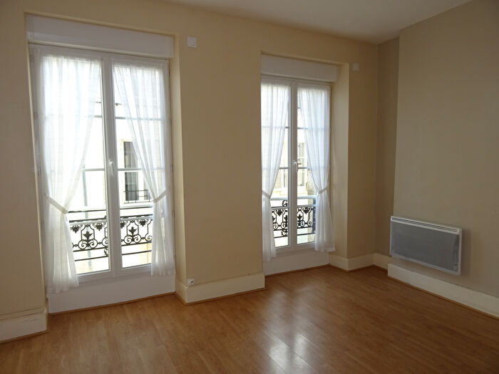 Appartement à louer - Orléans, Bourgogne, Saint-Euverte - 2 pièces - 1 chambre