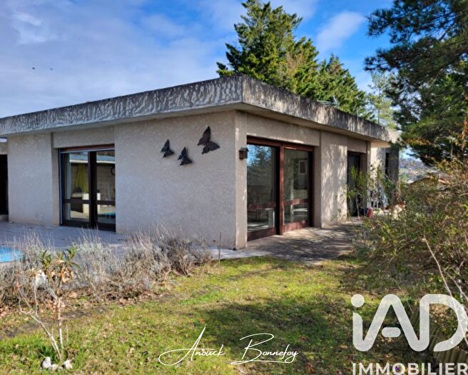 Maison à vendre - Saint-Donat-sur-lHerbasse - 5 pièces - 3 chambres