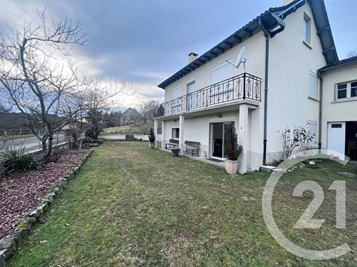 Maison à vendre - Ladinhac - 9 pièces - 6 chambres