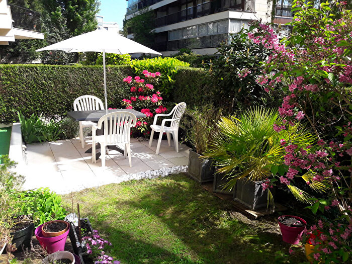 Appartement à vendre - Le Chesnay, Tartre - 3 pièces - 2 chambres