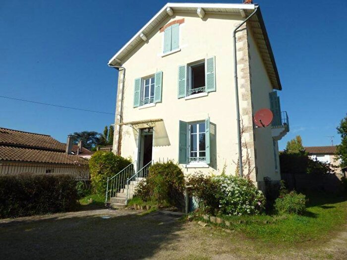 Maison à louer - Bioux, Mâcon - 5 pièces - 3 chambres