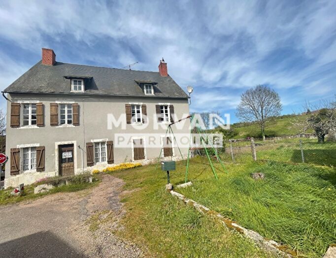Maison 17 pièces à vendre à Montreuillon