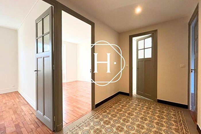 Appartement à louer - Rillieux-la-Pape - 3 pièces - 2 chambres