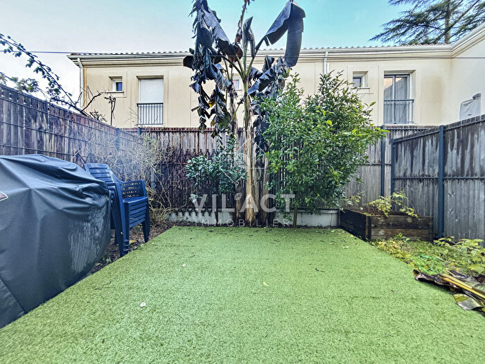 Maison à vendre - Mérignac, Capeyron - 4 pièces - 3 chambres