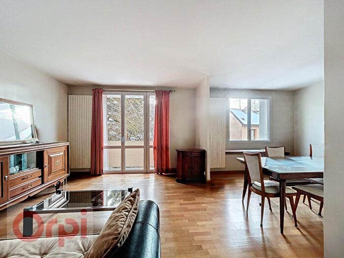 Appartement à vendre - Châtillon, Centre-ville, Sarments - 3 pièces - 2 chambres