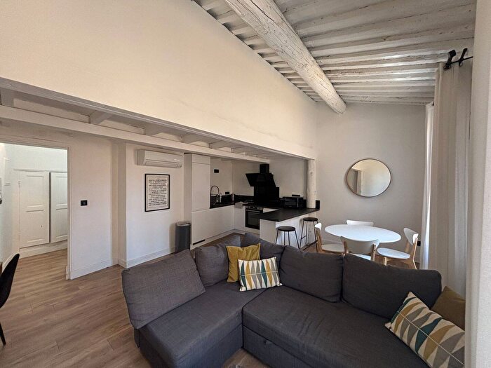 Appartement 3 pièces à Centre Ville, Aix-en-Provence, à louer