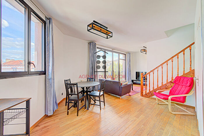 Appartement 3 pièces à vendre - Suresnes, Plateau Ouest
