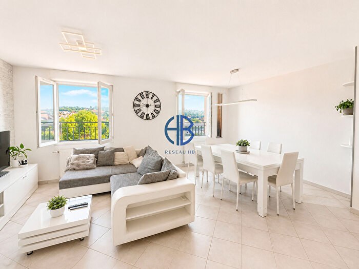Appartement 5 pièces à La Tour-du-Pin, à vendre