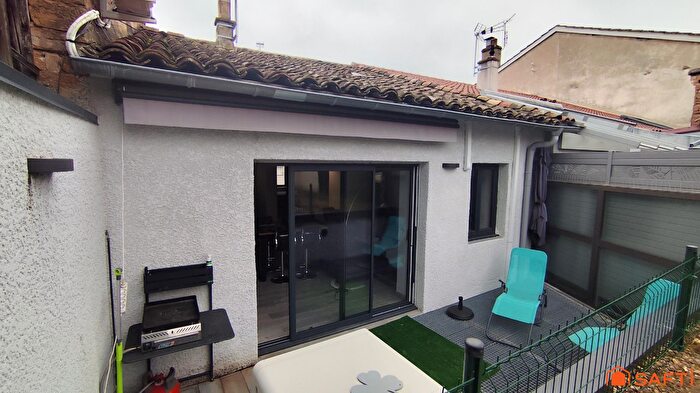 Maison à vendre - Saint-Laurent-sur-Saône - 4 pièces - 3 chambres