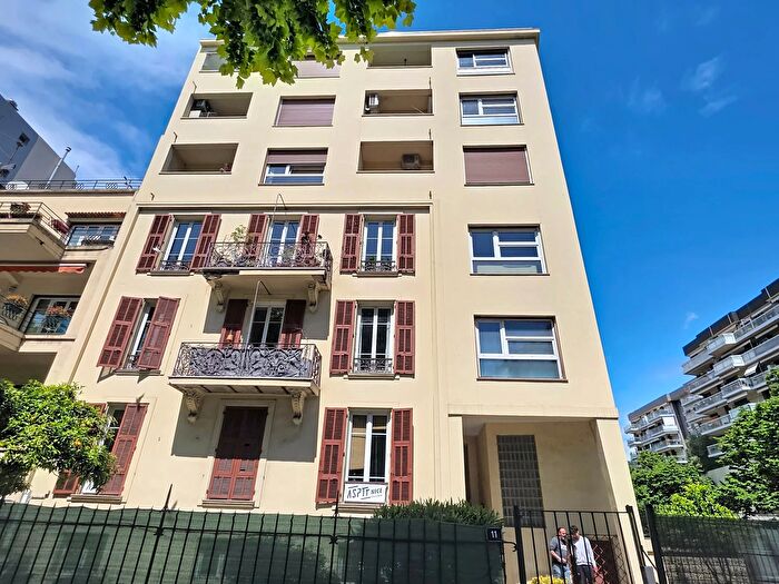 Appartement 4 pièces à Nice, Acropolis, République, à vendre