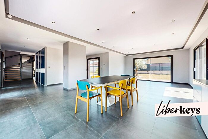 Maison à vendre - Saint-Romain-de-Jalionas - 5 pièces - 4 chambres