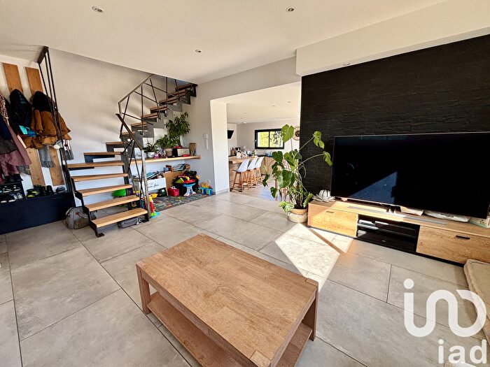 Maison à vendre - Ucel - 5 pièces - 3 chambres