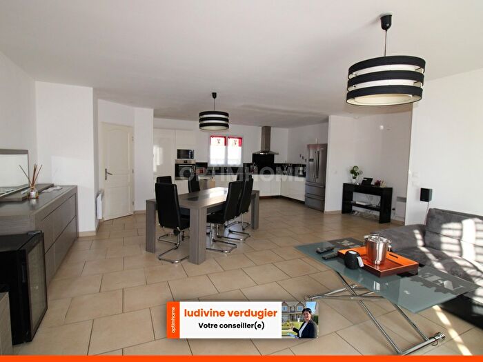 Maison à vendre - Saint-Étienne-de-Fougères - 5 pièces - 3 chambres