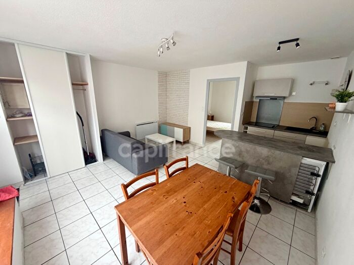 Carhaix-Plouguer : Appartement 2 pièces à vendre