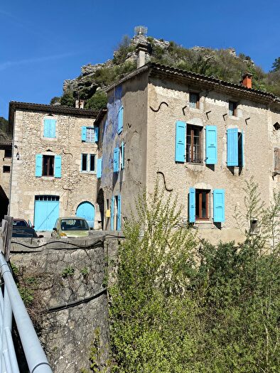 Maison 9 pièces à Pontaix, à vendre