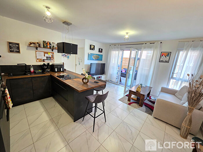 Carros - Appartement 3 pièces à vendre