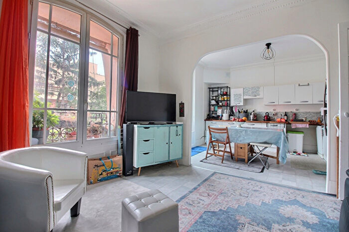 Appartement à vendre - Saint-Ouen, Centre-ville - 2 pièces - 1 chambre