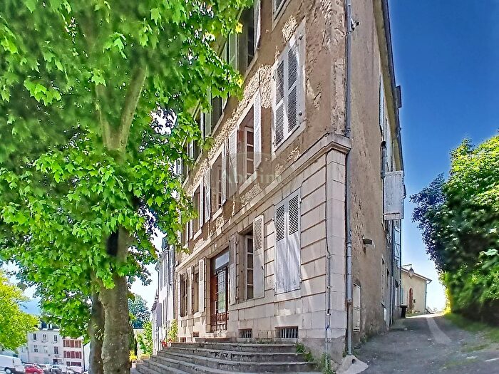 Maison 11 pièces à Oloron-Sainte-Marie, à vendre