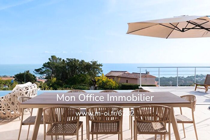 Maison 6 pièces à Fréjus, Saint-Aygulf, à vendre