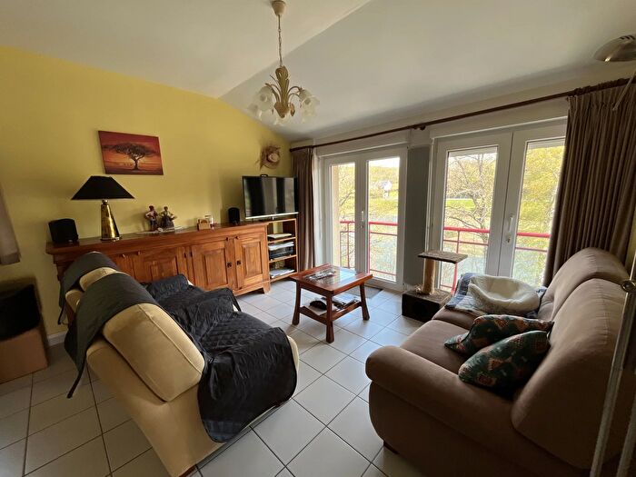 Salles-Curan : Appartement 3 pièces à vendre