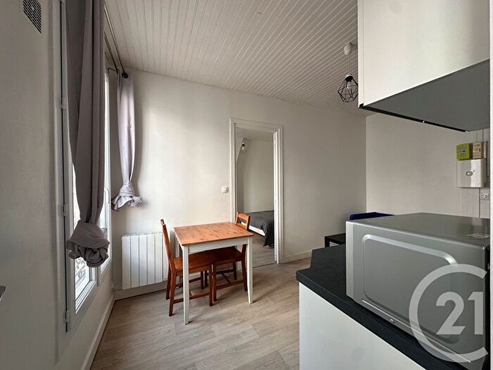 Paris 19ème, Flandre, Aubervilliers : Appartement 2 pièces à vendre