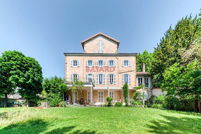 Appartement 4 pièces à louer à Le-Perollier, Écully