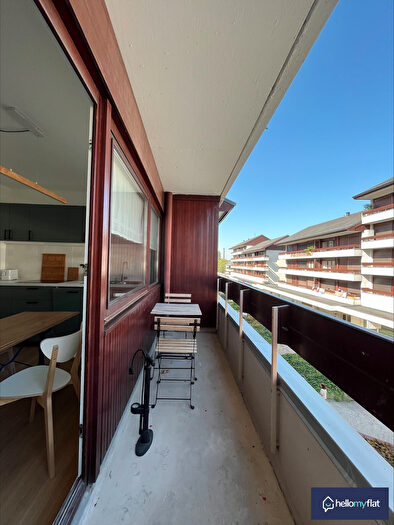 Appartement à louer - Reims, Barbâtre - 5 pièces - 4 chambres