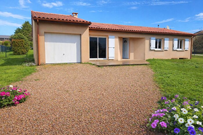 Maison à vendre - Gourville - 7 pièces - 4 chambres