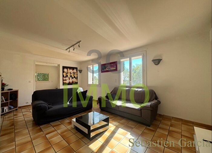 Maison à vendre - Marguerittes - 13 pièces - 8 chambres