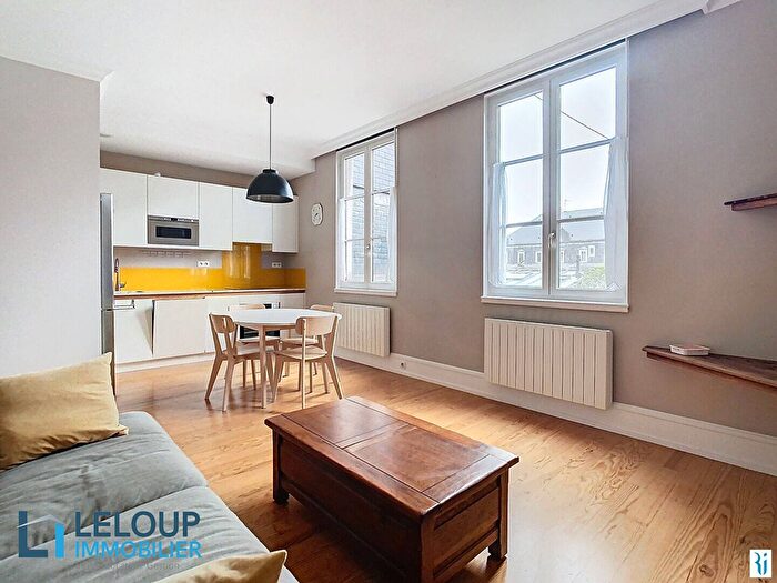 Appartement à louer - Vieux Marché-Cathédrale, Rouen - 3 pièces - 2 chambres