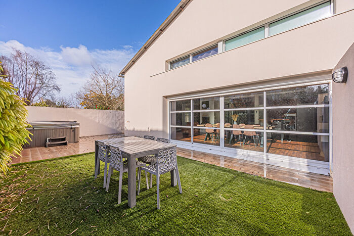 Maison à vendre - Nantes, Longchamp, Rond-Point de Rennes, Perverie, Américains - 7 pièces - 4 chambres