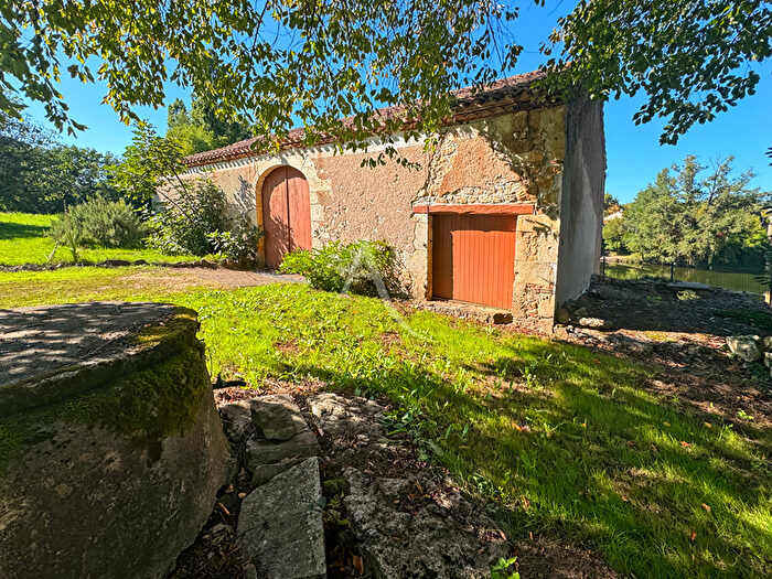 Vire-sur-Lot - Maison 6 pièces à vendre
