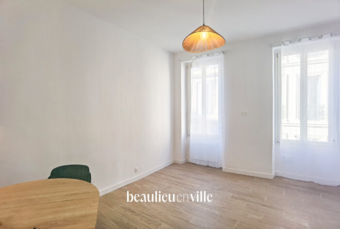 Appartement à louer - Marseille e , Cinq Avenues - 3 pièces - 2 chambres