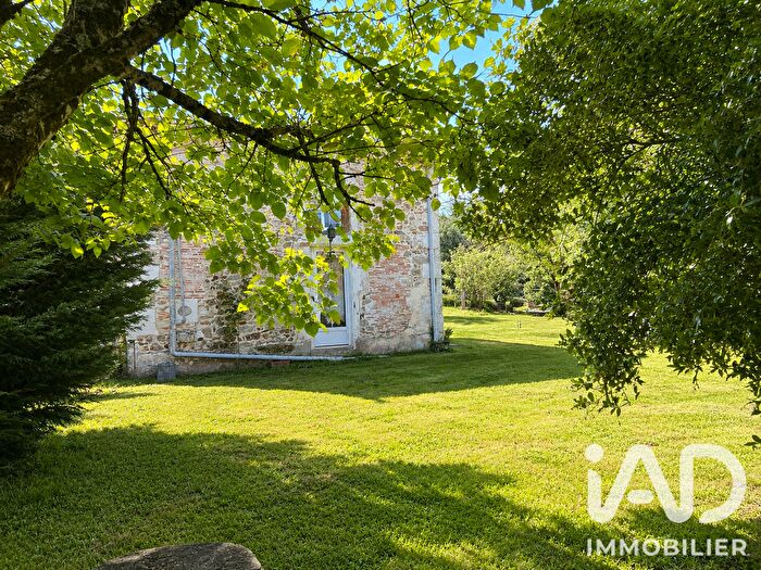 Ambernac : Maison 4 pièces à vendre