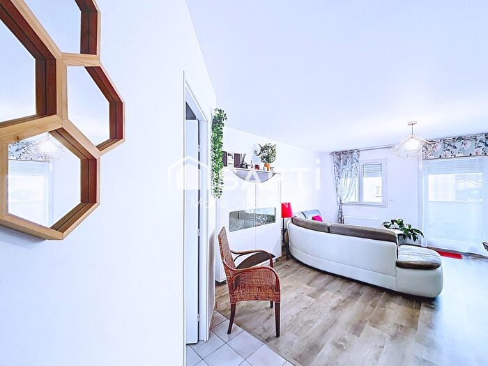 Appartement à vendre - Pontault-Combault, Berchères - 3 pièces - 2 chambres