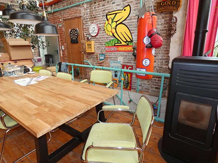 Maison à vendre - Ivry-la-Bataille - 5 pièces - 2 chambres