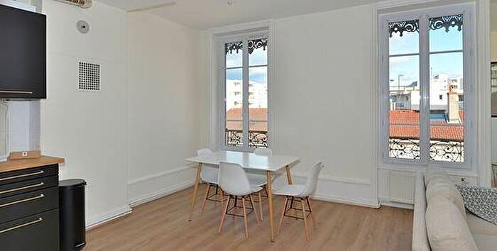 Appartement à louer - Monplaisir Lumière, Lyon ème - 3 pièces - 1 chambre