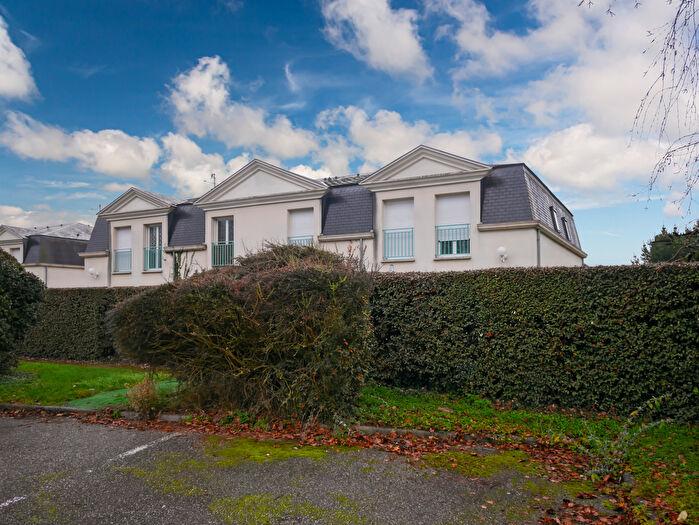 Appartement à vendre - Sainte-Barbe-sur-Gaillon - 2 pièces - 1 chambre