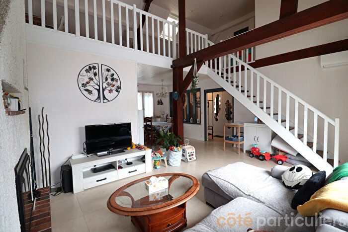 Maison à vendre - Saint-Cyr-en-Val - 8 pièces - 4 chambres