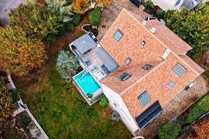 Verneuil-sur-Seine, Aulnay Mallo, Gros Chênes, Chemin vert, Parc Noir : Maison 8 pièces à vendre